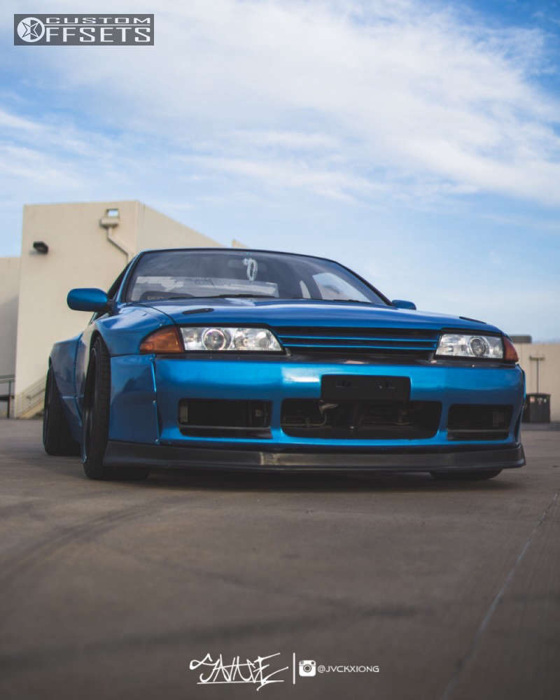 1992 Nissan Skyline R32 with 18x10 0 BBS and 265/35R18 Achilles A/t ...