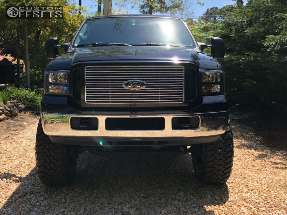 2005 Ford Excursion with 20x10 -24 Method Nv and 37/13.5R20 Toyo Tires ...