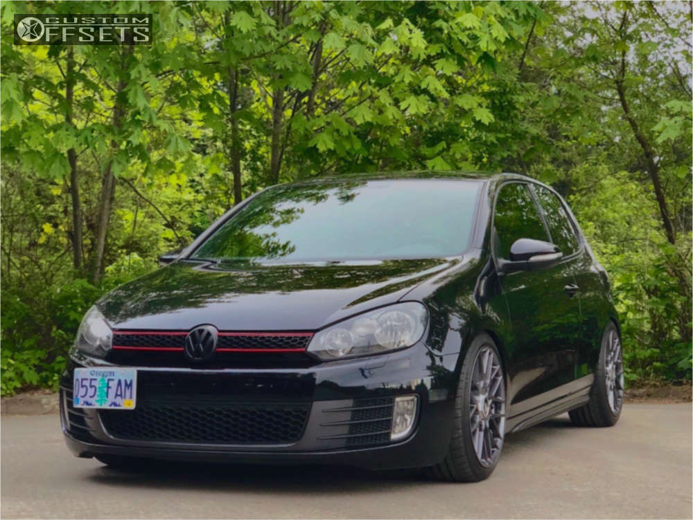 2011 Volkswagen GTI with 18x8.5 45 Rotiform Rse and 225/40R18 Michelin ...