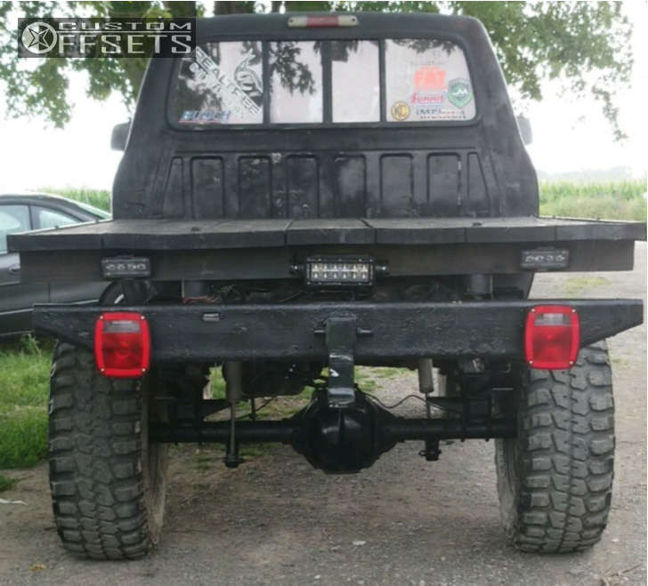 1994 Ford Ranger with 15x7 -6 American Racing Outlaw Ii and 35/12.5R15 ...