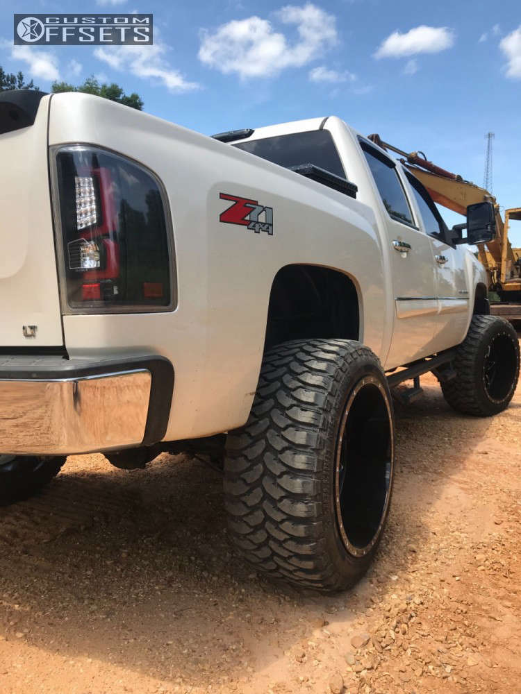 2013 Chevrolet Silverado 1500 with 24x14 -76 RBP Avenger and 37/13.5R24 ...
