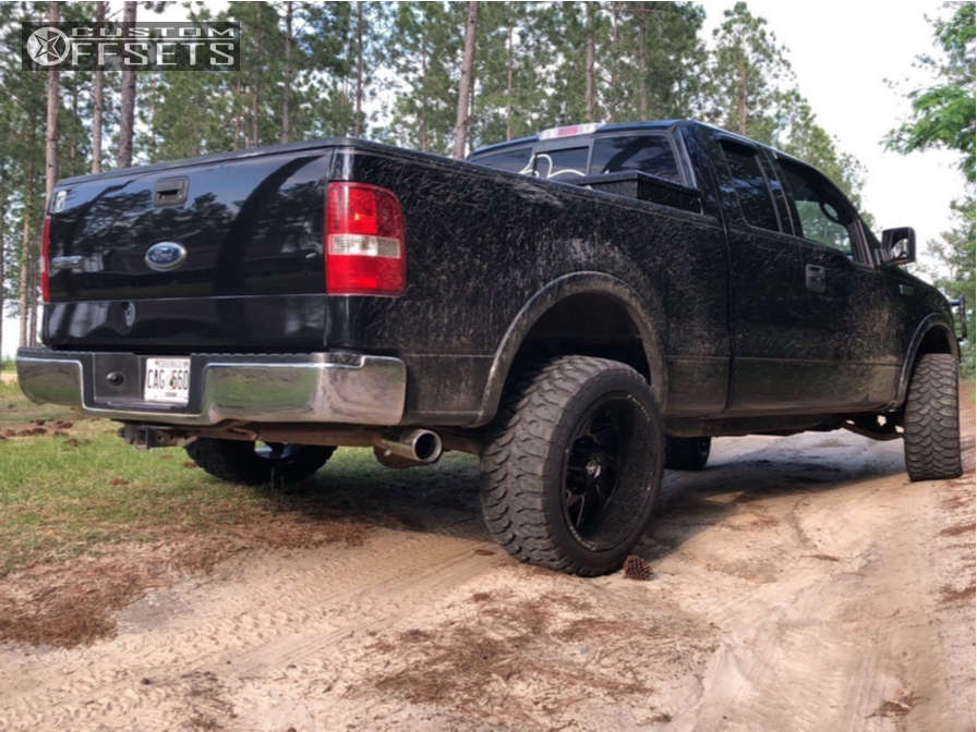 2004 Ford F-150 with 22x12 -44 XF Offroad 203 and 33/12.5R22 Comforser ...