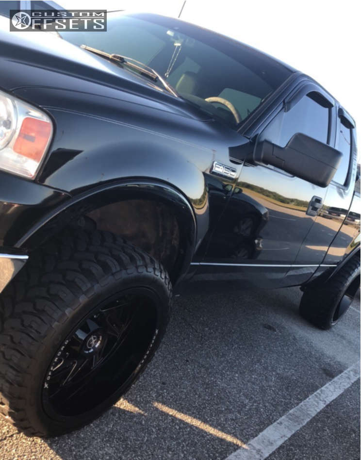 2004 Ford F-150 with 22x12 -44 XF Offroad 203 and 33/12.5R22 Comforser ...