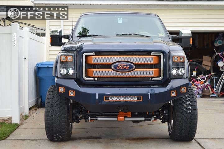 2002 Ford Excursion with 24x14 -70 Centerline Forged Ft1 and 37/13.5R24 ...