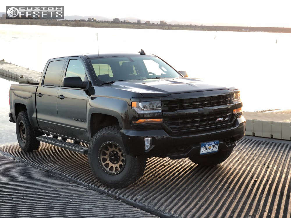 2017 Chevrolet Silverado 1500 with 17x8.5 0 Method Nv and 285/75R17 ...