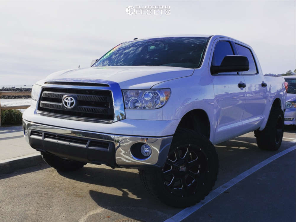 2011 Toyota Tundra with 20x10 -24 XD Buck and 33/12.5R20 Federal ...