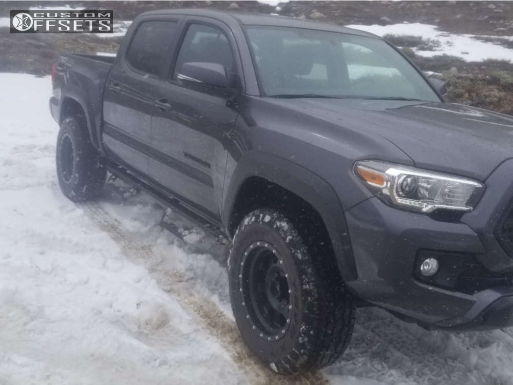 2017 Toyota Tacoma with 17x9 -12 Method The Standard and 265/70R17 Toyo ...