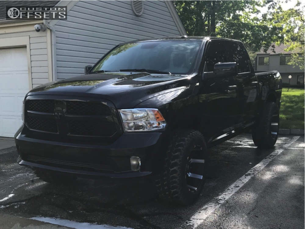 2017 Ram 1500 with 20x12 -44 Red Dirt Road Rd06 and 35/12.5R20 ...