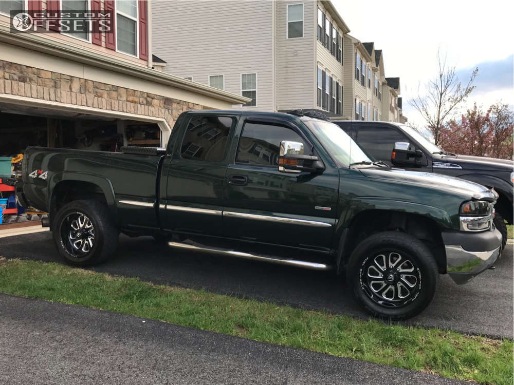 2002 GMC Sierra 2500 HD Classic with 20x10 -18 Fuel Flow and 305/50R20 ...