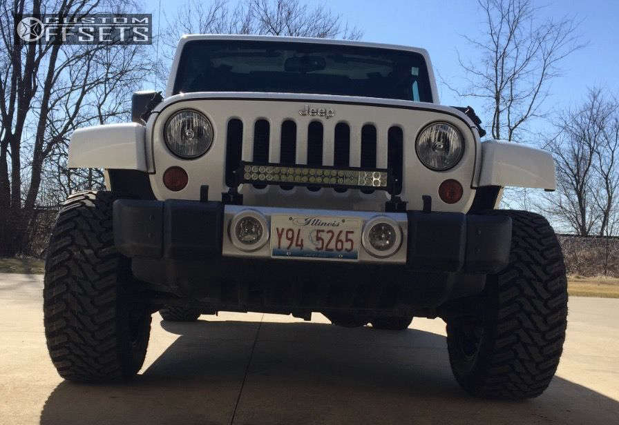 2013 Jeep Wrangler with 18x10 -24 Moto Metal MO970 and 33/12.5R18 ...