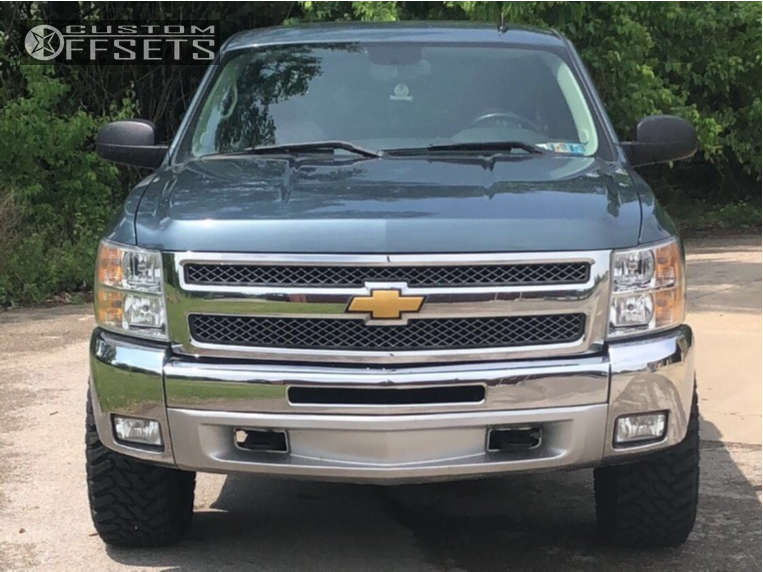 2012 Chevrolet Silverado 1500 with 18x9 -12 Fuel Vandal and 33/12.5R18 ...