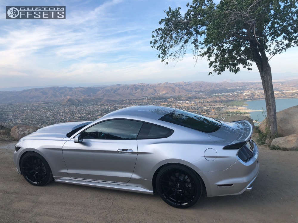 2016 Ford Mustang with 20x9.5 35 RTR and 255/35R20 Nitto Nt555 G2 and ...