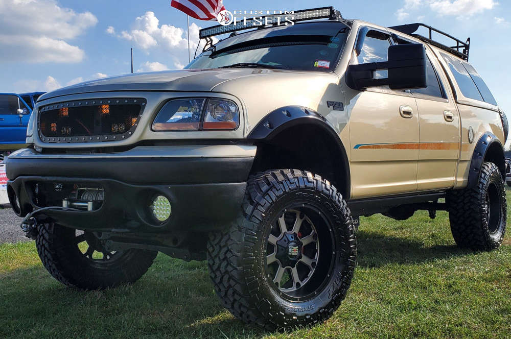 2001 Ford F-150 with 20x10 -24 XD Xd825 and 37/13.5R20 Nitto Trail ...
