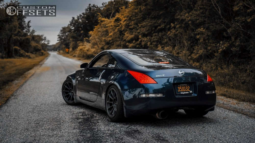 2008 Nissan 350Z with 18x10.5 15 Ambit Rt8 and 275/35R18 Federal SS595 ...