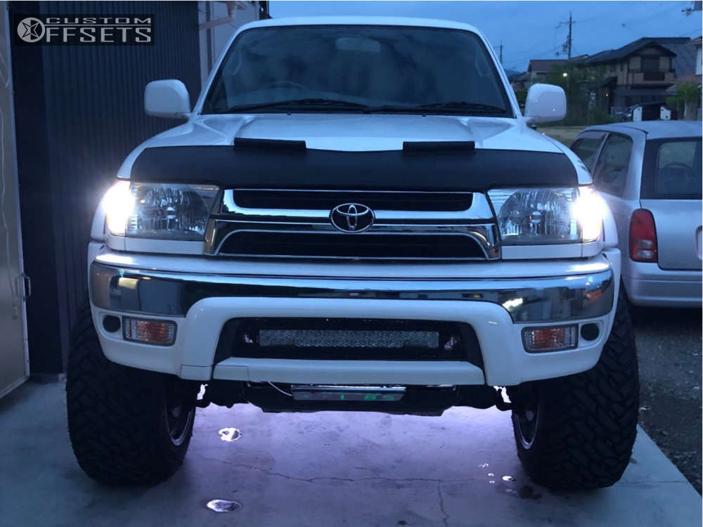 2000 Toyota 4Runner with 20x12 -44 Fuel Hostage D530 and 33/12.5R20 ...