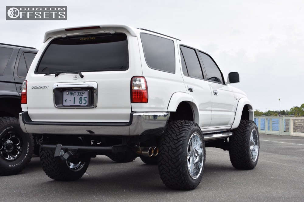 2000 Toyota 4Runner with 20x12 -44 Fuel Hostage D530 and 33/12.5R20 ...