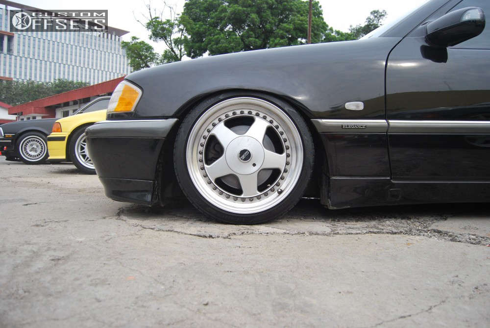 2000 Mercedes-Benz C230 with 17x8 35 OZ Racing Futura and 205/40R17 ...