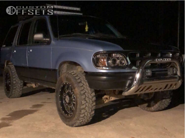 1997 Ford Explorer with 17x8 10 Alloy Ion Style 186 and 265/70R17 ...