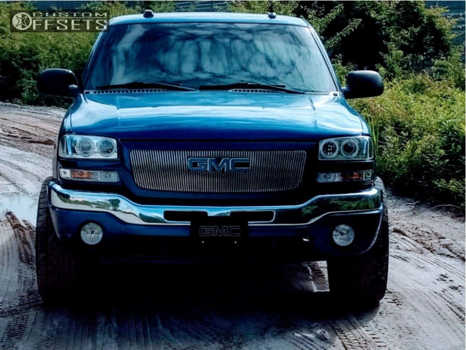 2004 GMC Sierra 1500 with 22x12 -44 Gear Off-Road Hacksaw and 305/40R22 ...
