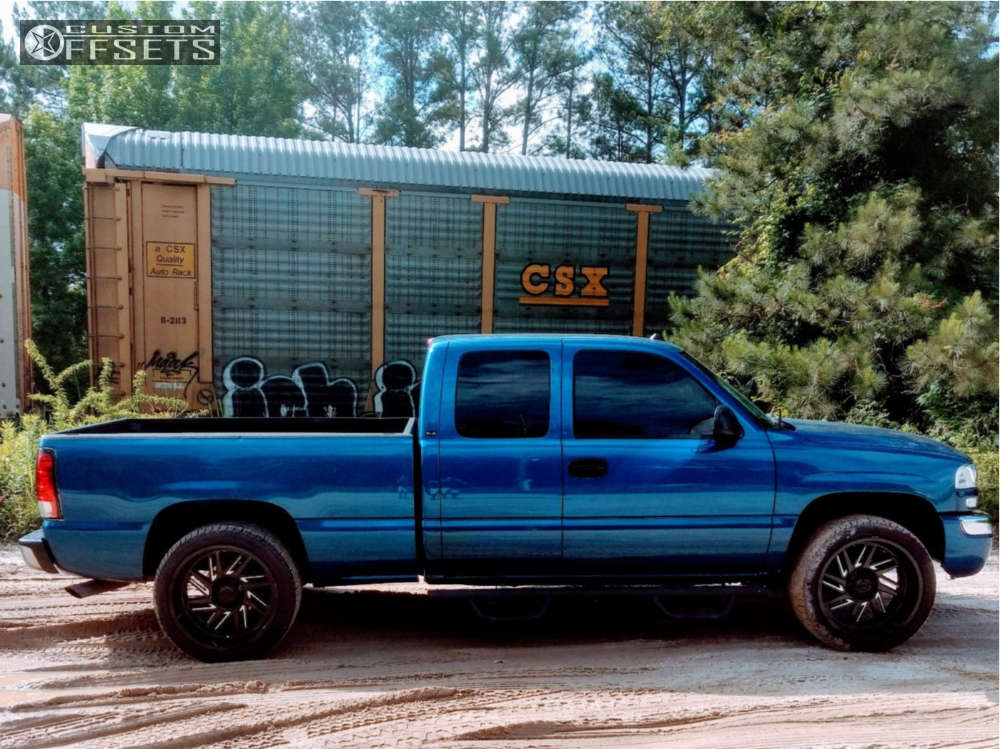 2004 GMC Sierra 1500 with 22x12 -44 Gear Off-Road Hacksaw and 305/40R22 ...
