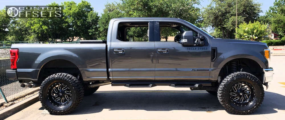 2017 Ford F-250 Super Duty with 20x12 -43 Fuel Triton and 38/15.5R20 ...