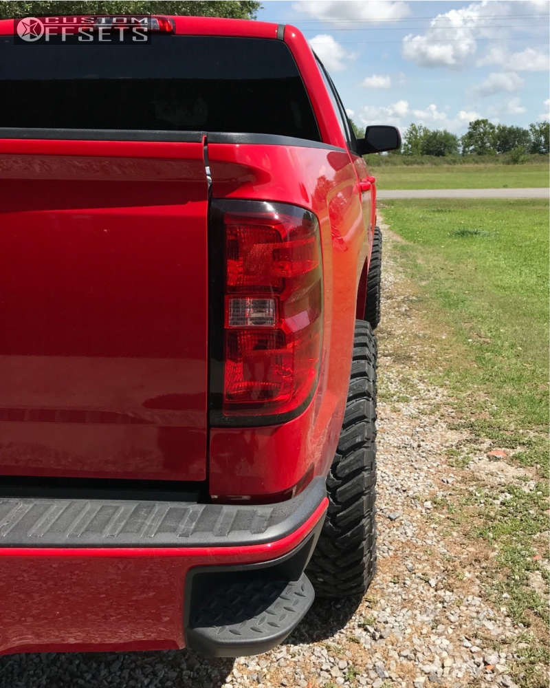 2016 Chevrolet Silverado 1500 with 22x10 -25 Hostile Gauntlet and 33/12 ...