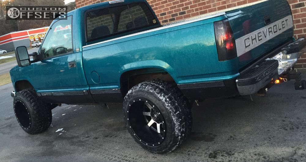 1995 Chevrolet K1500 with 20x14 -76 Fuel Maverick D537 and 33/12.5R20 ...