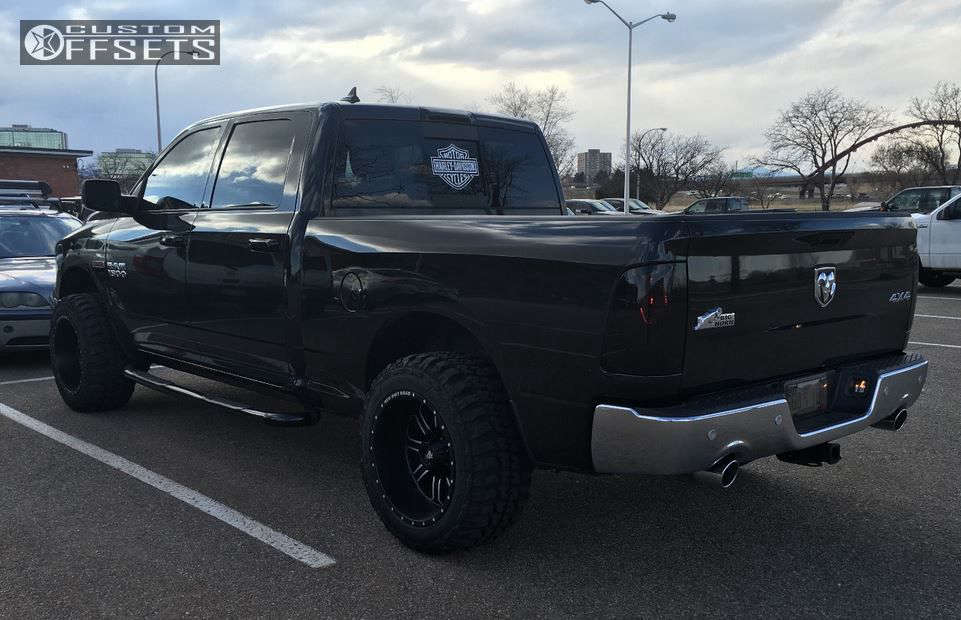 2015 Ram 1500 with 20x12 -44 Red Dirt Road Dirt and 33/12.5R20 Federal ...