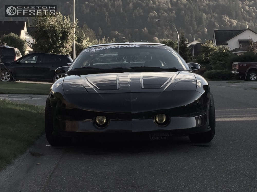 1995 Pontiac Firebird with 18x10.5 27 TSW Rascasse and 235/45R18 ...