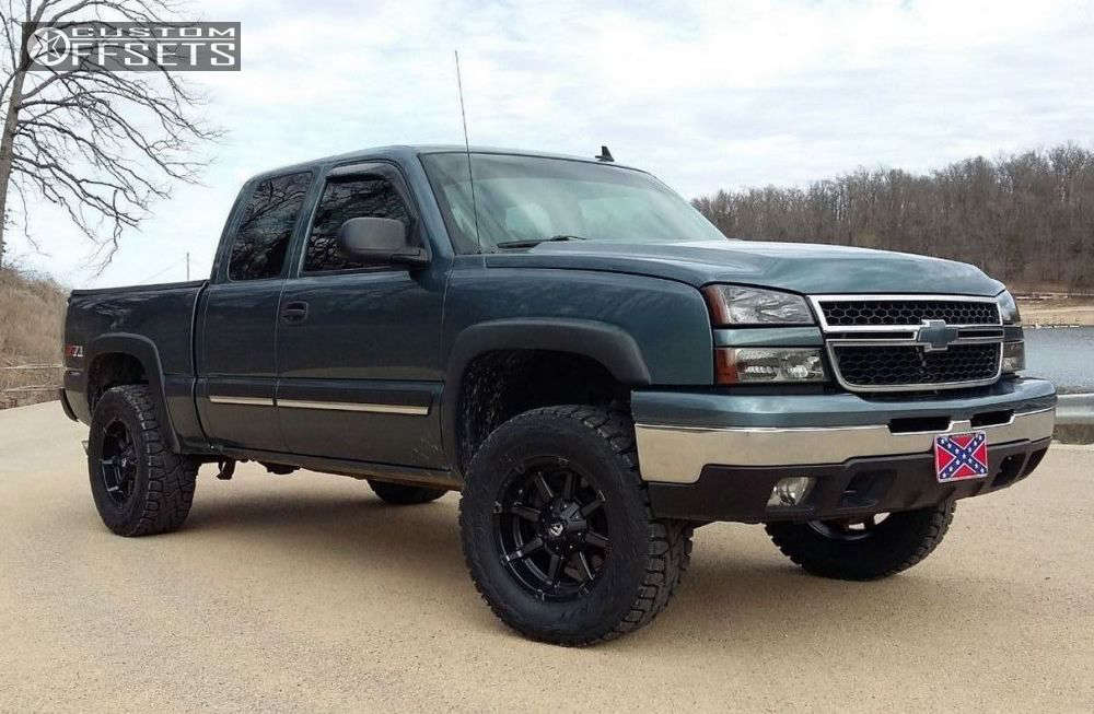 2006 Chevrolet Silverado 1500 with 18x9 -12 Fuel Coupler and 33/12.5R18 ...
