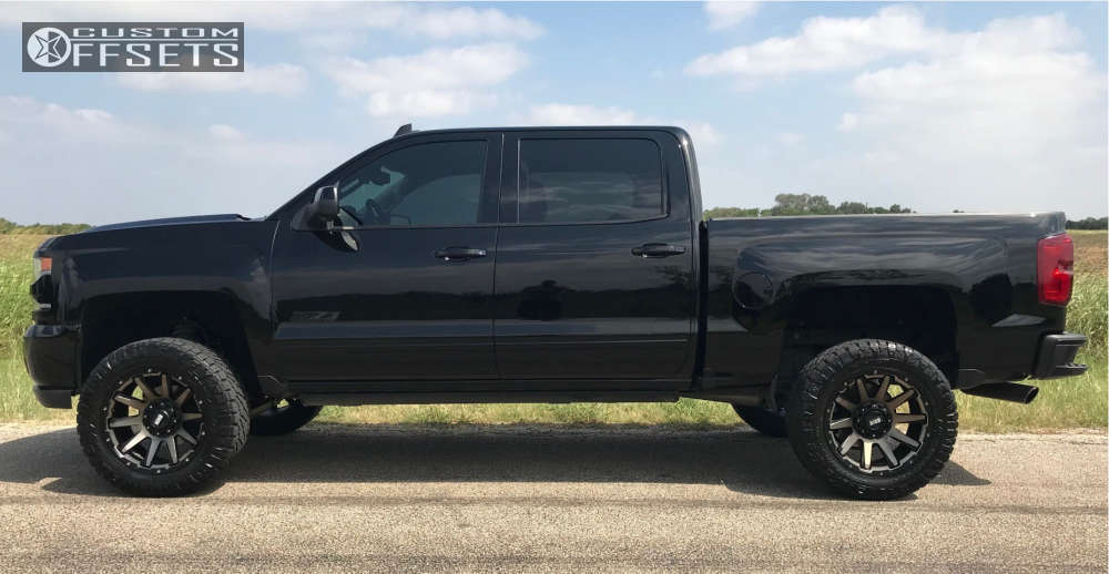 2017 Chevrolet Silverado 1500 with 20x10 -25 Grid Gd05 and 295/55R20 ...