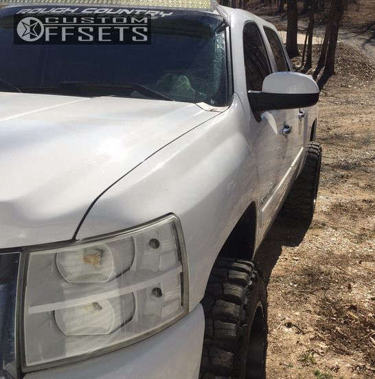 2008 Chevrolet Silverado 1500 with 20x12 -44 Moto Metal MO975 and 35/12 ...
