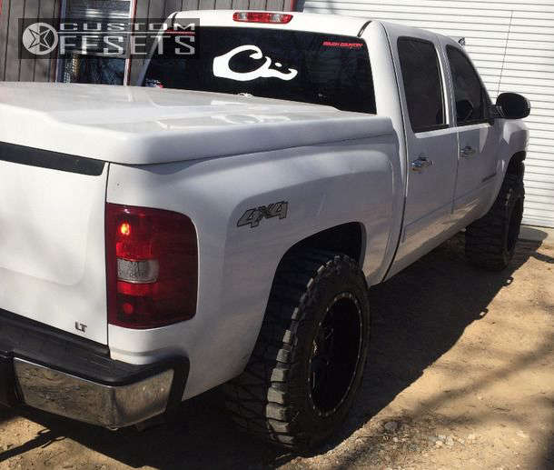 2008 Chevrolet Silverado 1500 with 20x12 -44 Moto Metal MO975 and 35/12 ...