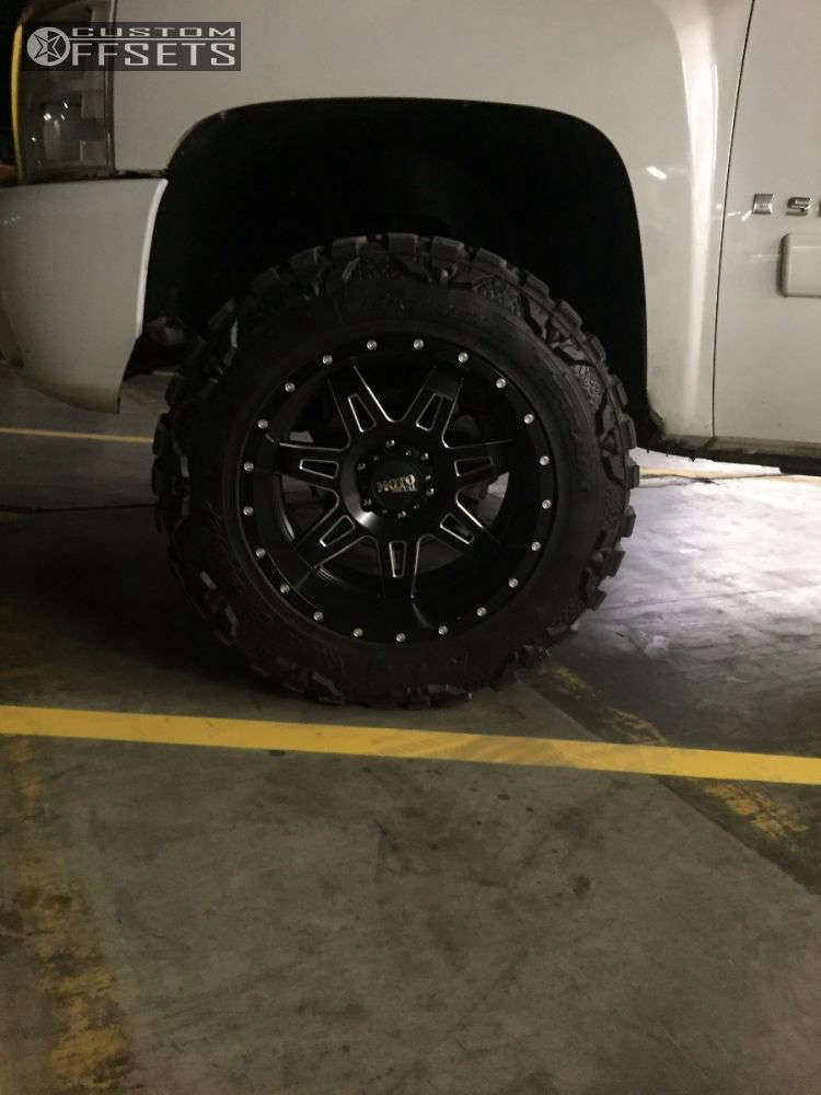 2008 Chevrolet Silverado 1500 with 20x12 -44 Moto Metal MO975 and 35/12 ...