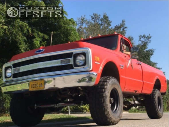 1969 Chevrolet K10 with 15x10 -47 Pro Comp Series 69 and 33/12.5R15 ...