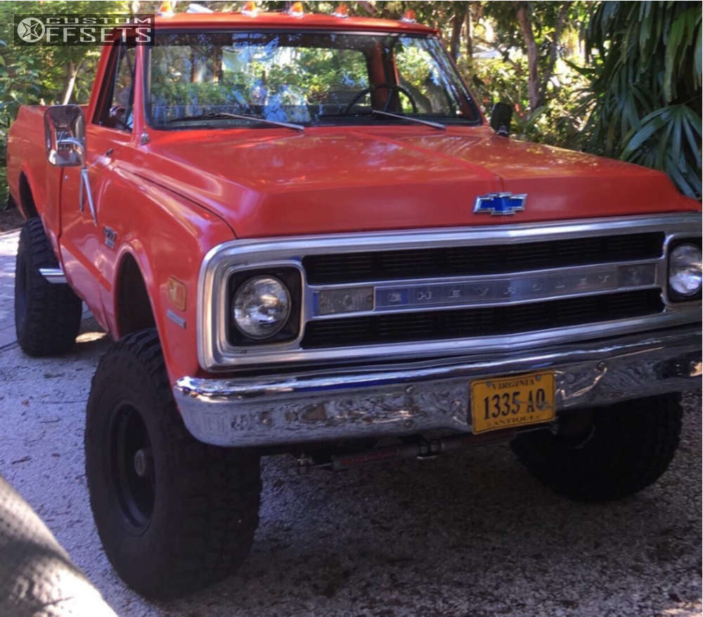 1969 Chevrolet K10 with 15x10 -47 Pro Comp Series 69 and 33/12.5R15 ...