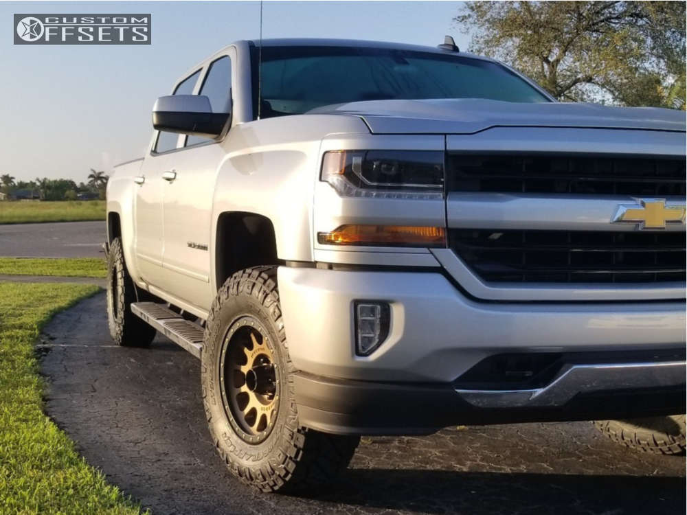 2018 Chevrolet Silverado 1500 with 17x8.5 0 Method Nv and 295/70R17 ...