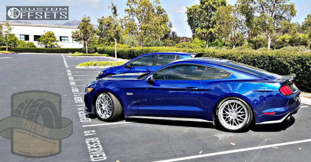 2016 Ford Mustang with 20x8.5 32 SVE Series 3 and 255/30R20 Toyo Tires ...