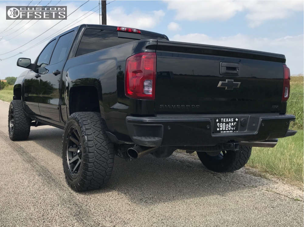 2017 Chevrolet Silverado 1500 with 20x10 -25 Grid Gd05 and 295/55R20 ...