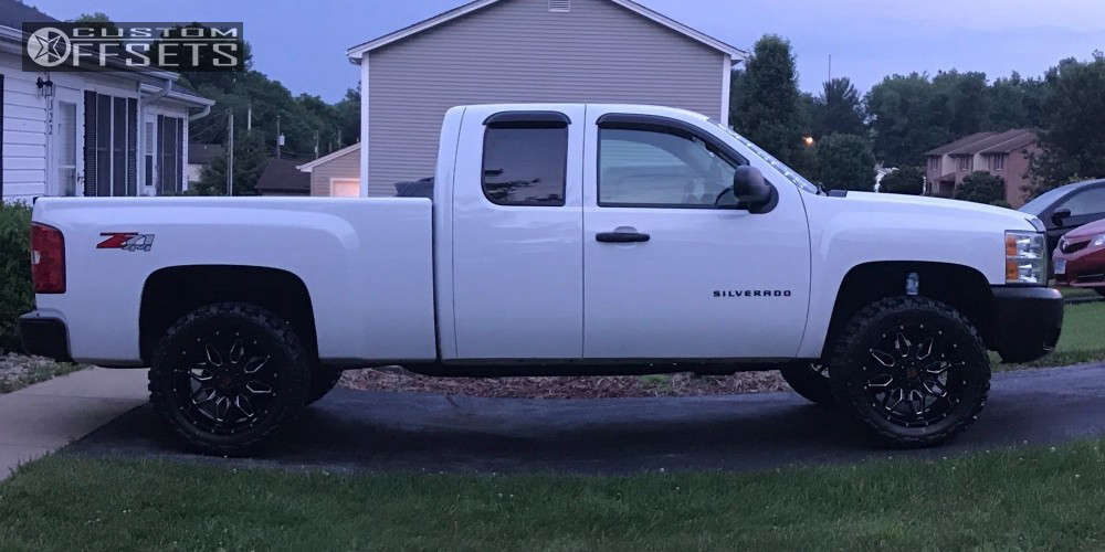 2012 Chevrolet Silverado 1500 with 20x10 -24 Havok H109 and 33/12.5R20 ...