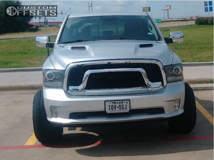 2015 Ram 1500 with 22x14 -76 Dropstars 652v and 305/40R22 Zeetex Ct1000 ...