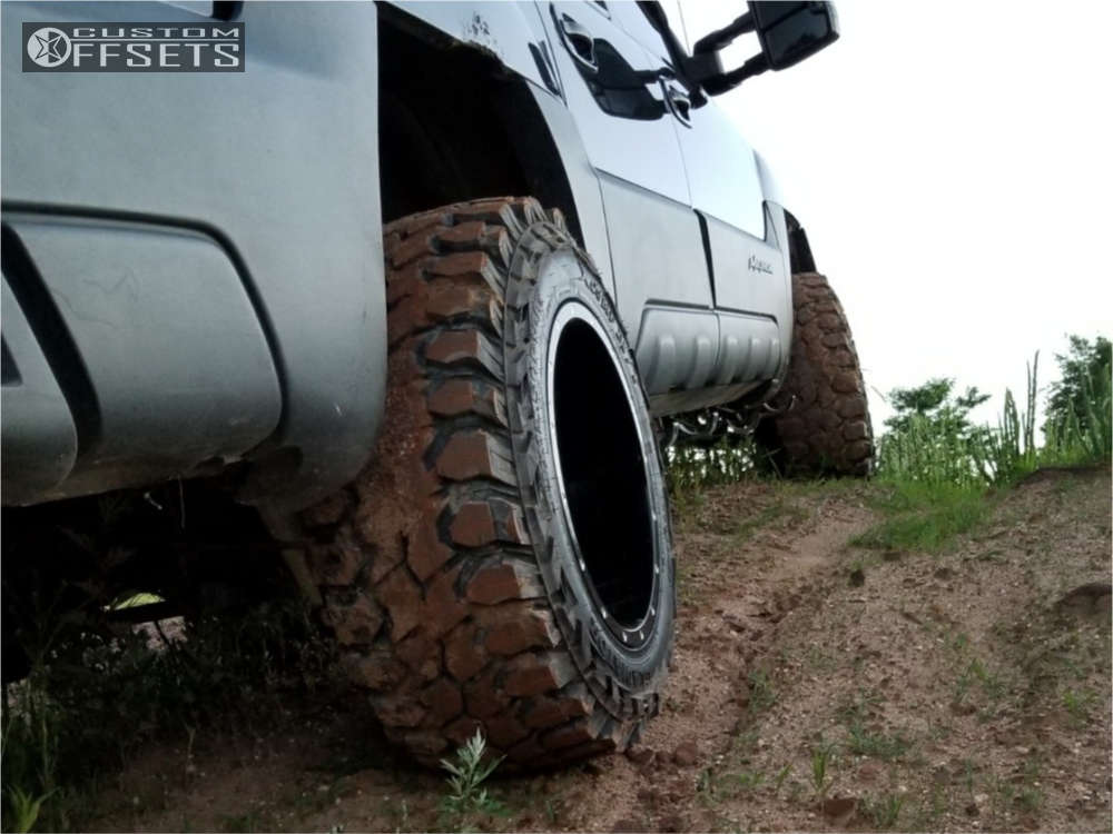 2003 Chevrolet Avalanche 1500 with 18x12 -44 Moto Metal Mo962 and 33/12 ...