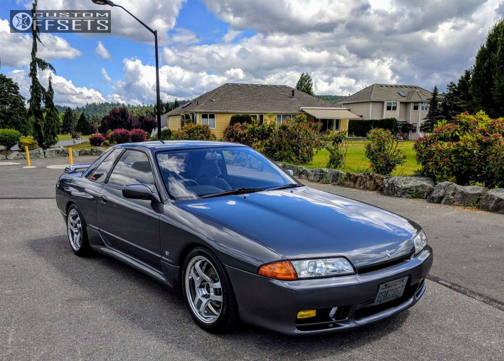 1991 Nissan Skyline R32 with 17x8 45 Advan Super Advan V.2 and 215 ...