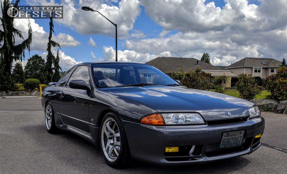 1991 Nissan Skyline R32 with 17x8 45 Advan Super Advan V.2 and 215 ...