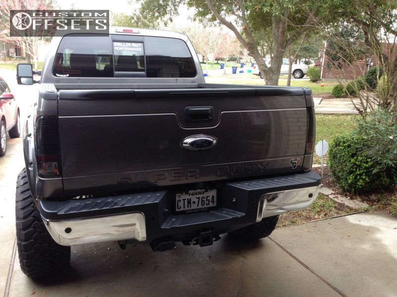 2014 Ford F-250 Super Duty with 22x14 -76 LRG 103 and 37/13.5R22 Toyo ...