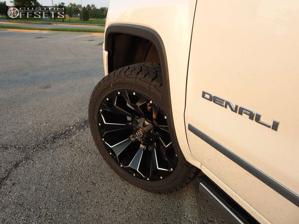2016 GMC Sierra 1500 with 22x10 -18 Fuel Assault and 305/45R22 Hankook ...
