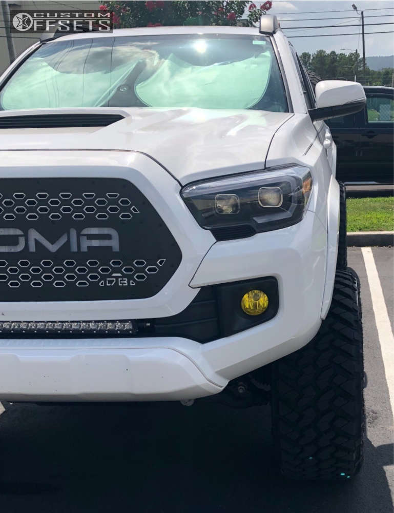 2016 Toyota Tacoma with 20x12 -44 Ballistic Rage and 305/55R20 Nitto ...