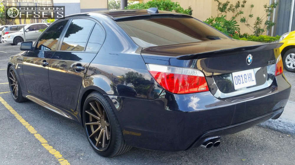 2006 BMW 530i with 20x8.5 40 Ferrada FR4 and 245/35R20 Accelera Phi2 ...