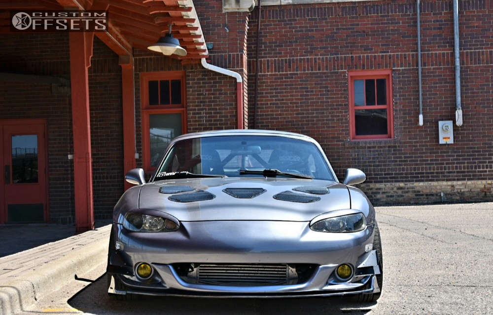 2005 Mazda MX-5 Miata with 15x7.5 0 Gram Lights 57xtreme and 195/50R15 ...