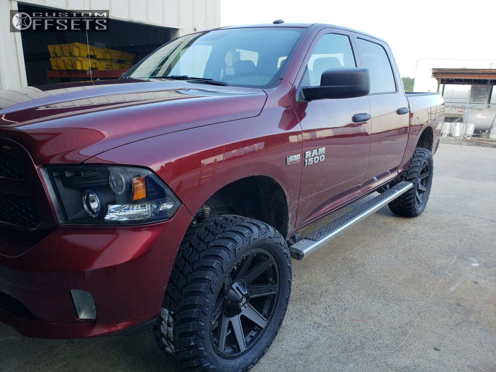 2016 Ram 1500 with 22x10 -12 Red Dirt Road Rd04 and 325/50R22 AMP Mud ...